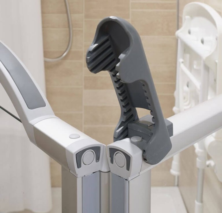 Walk In Showers Sit Down Shower Bathing Solutions